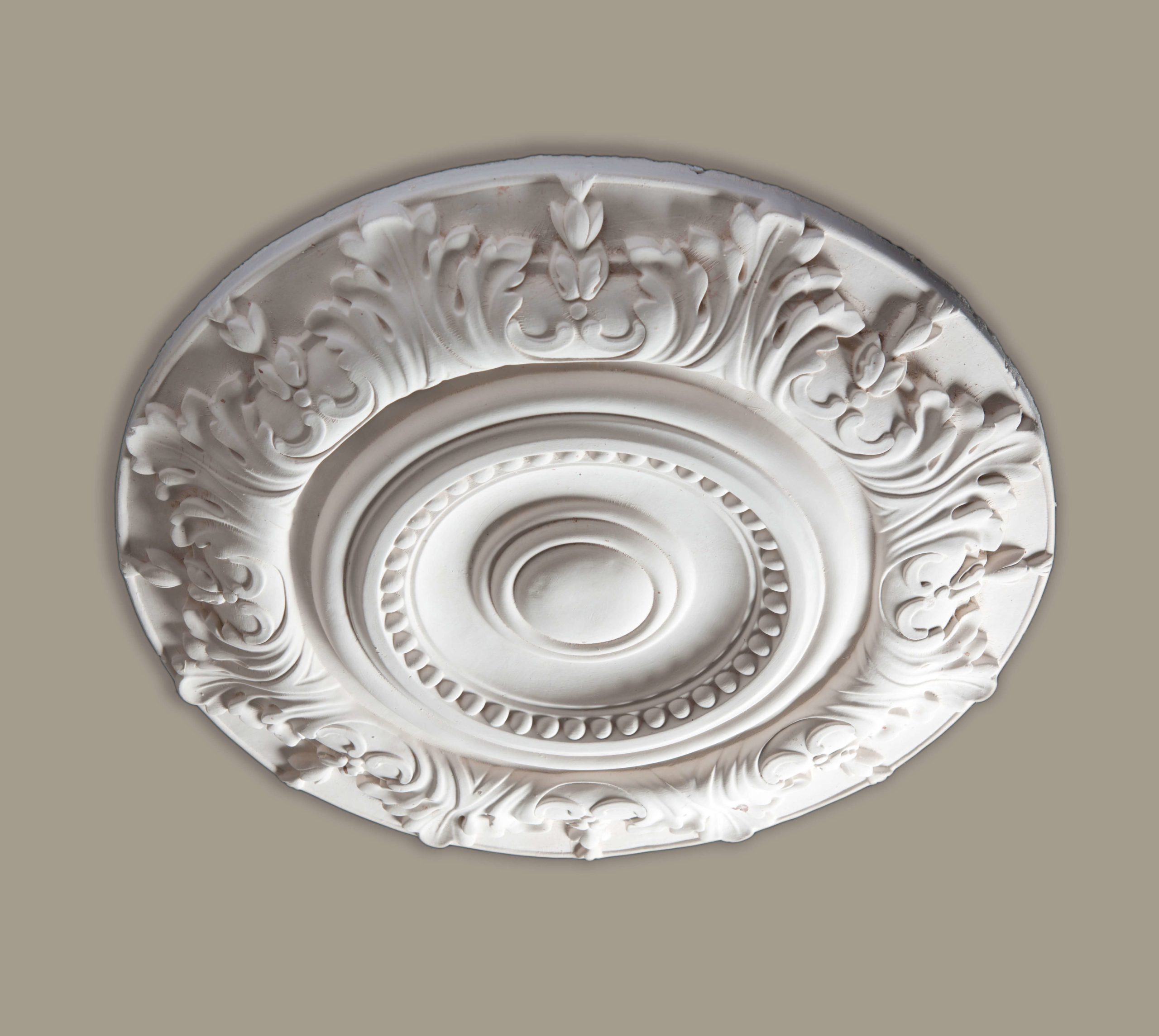 Acanthus Leaf Ceiling Rose - Fine Art Mouldings